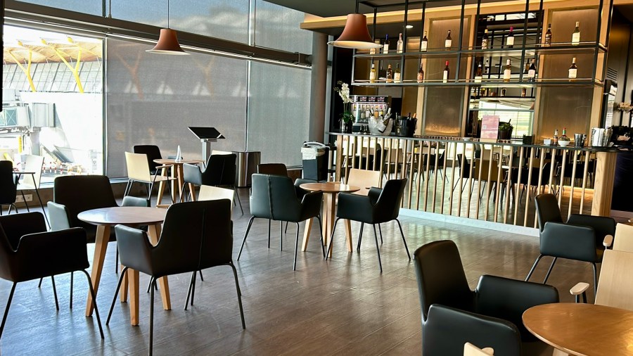 Iberia New Business Class Airbus A350-900 | Madrid to New York ...