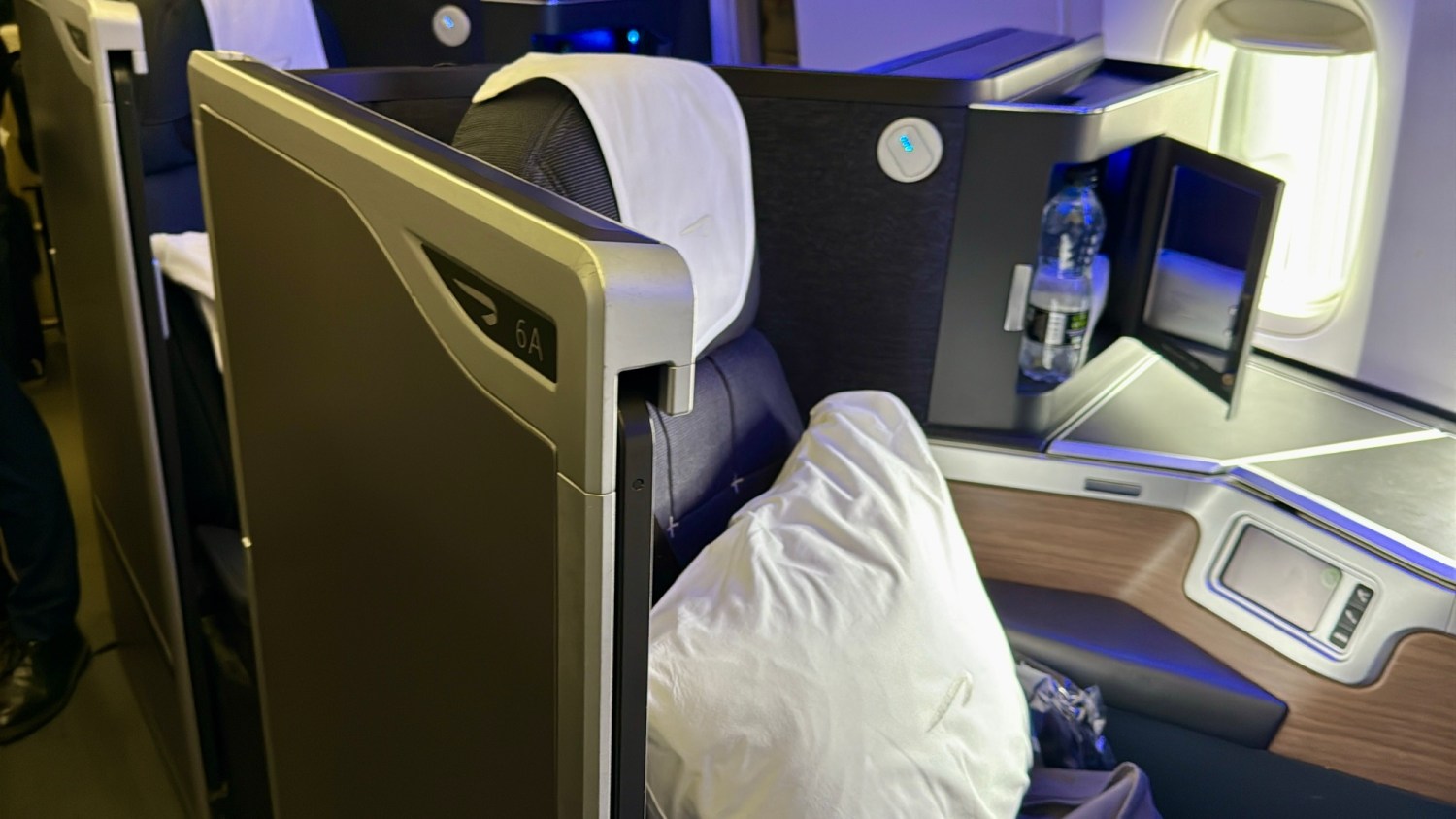 British Airways Club Suite Business Class Boeing 777-300ER | London to ...